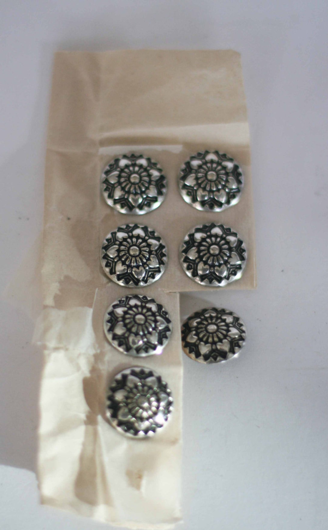 Vintage V W Gesch Silver Floral Buttons - Etsy