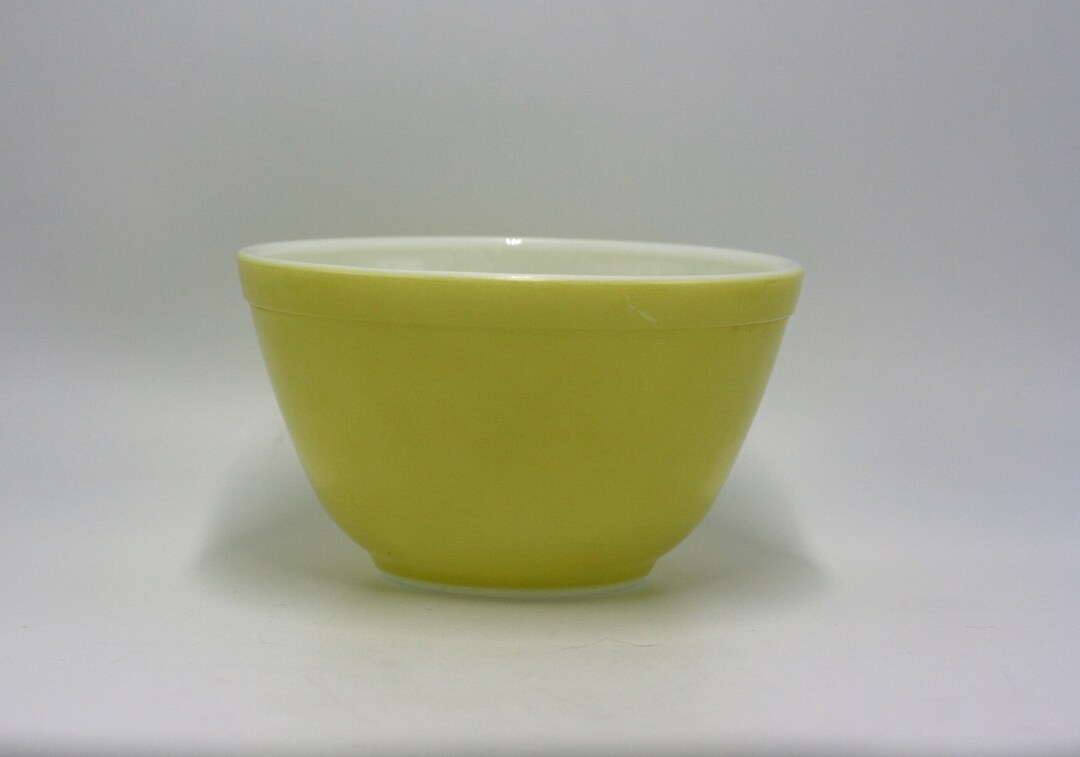 Vintage Pyrex 401 Yellow Mixing Bowl 1.5 Pint - Etsy