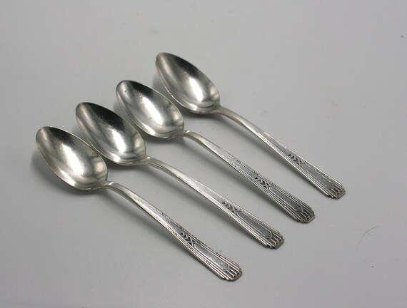 Vintage Wm Rogers Tudor Plate Friendship Medality Spoons - Etsy