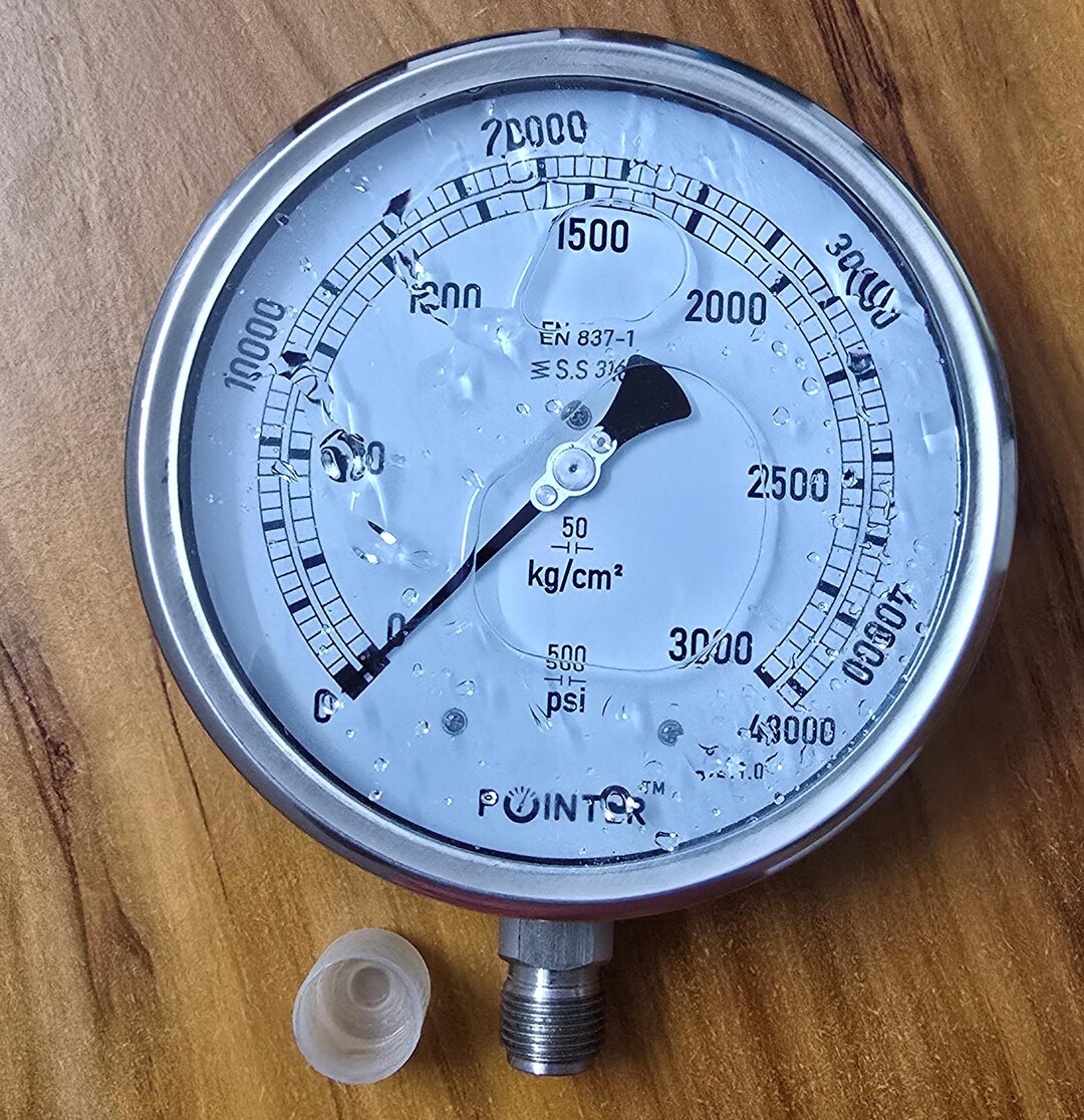 Pointer High Pressure Gauge Diameter 6" in Dual Scale 0–3000 Bar / 0 ...