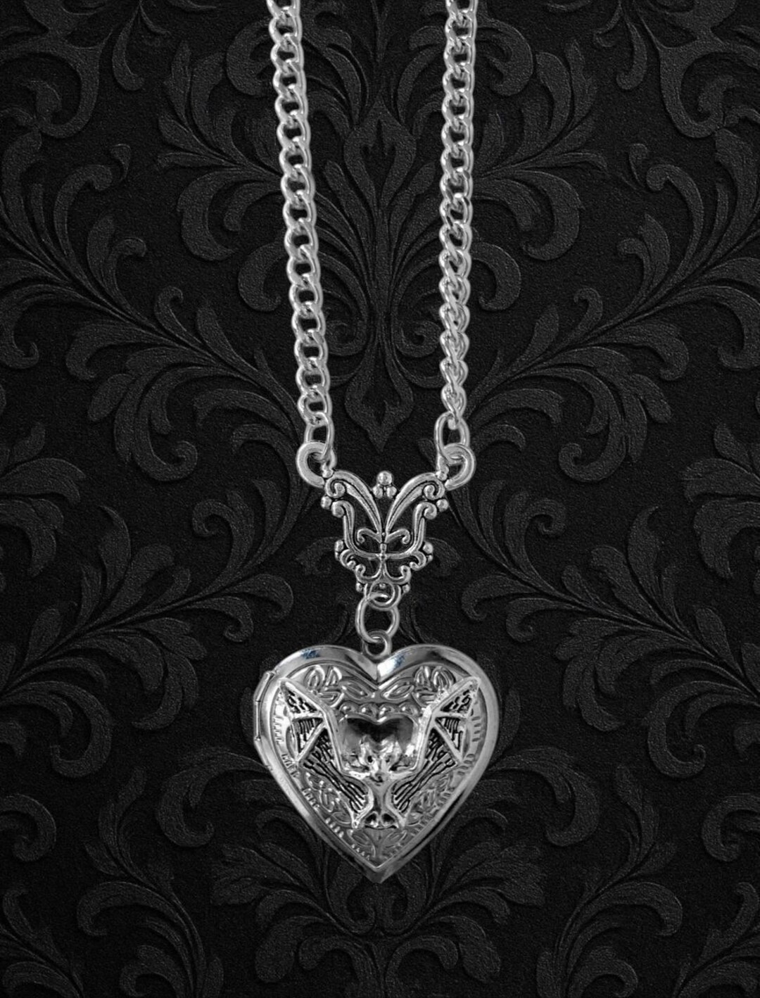 Gothic Goth Rock Punk Dark Grunge Witchy Halloween Openable Heart ...
