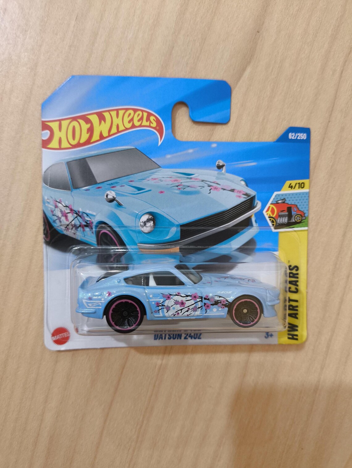 Hot Wheels Datsun 240Z Sakura 2025 | 1/64 Diecast Collectible | Cherry ...