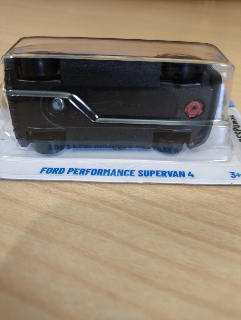 Hot Wheels Treasure Hunt Ford Performance Supervan 4 | 1/64 Diecast ...