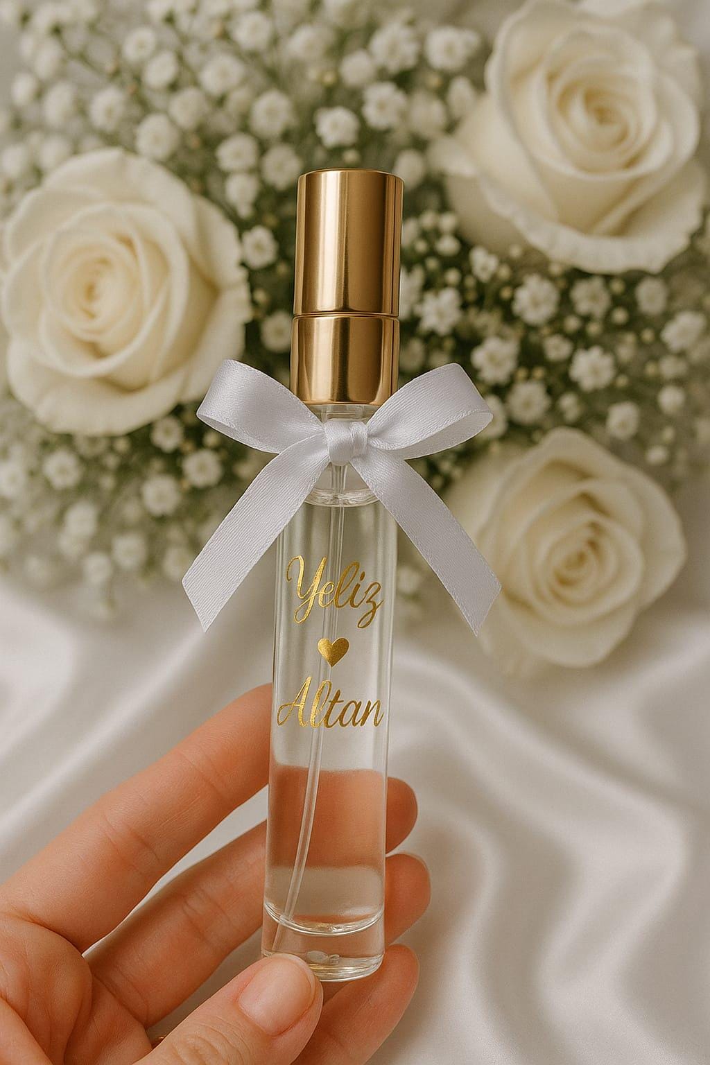 Wedding Favor Bottle With Pearls | Elegant Mini Glass Bottle for ...