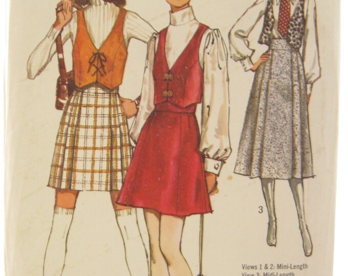 1970s Simplicity 8930 Misses Vest and Mini Skirt Vintage Sewing Pattern ...
