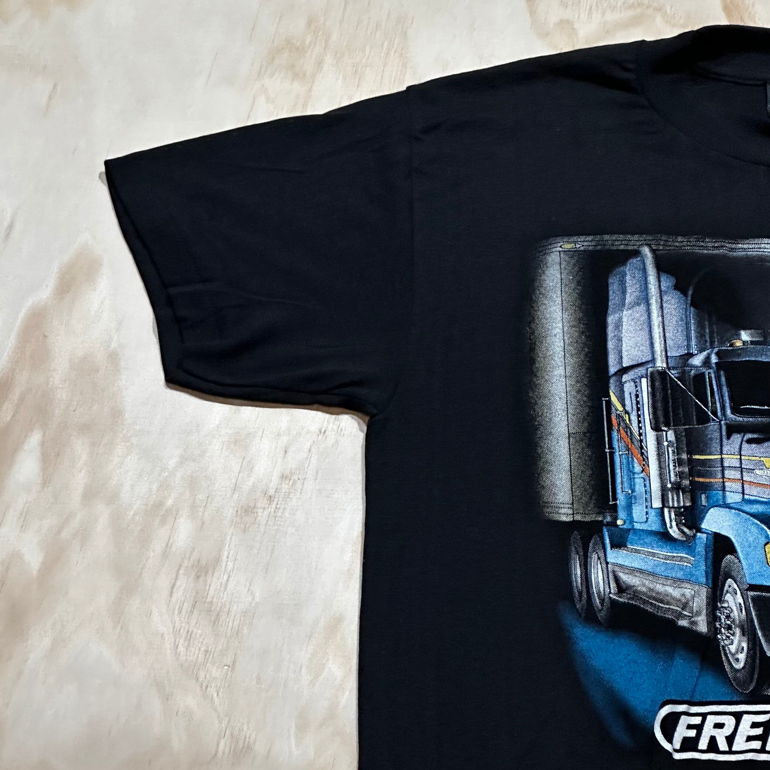 VTG 80's Freightliner 3D Emblem T-shirt - Etsy