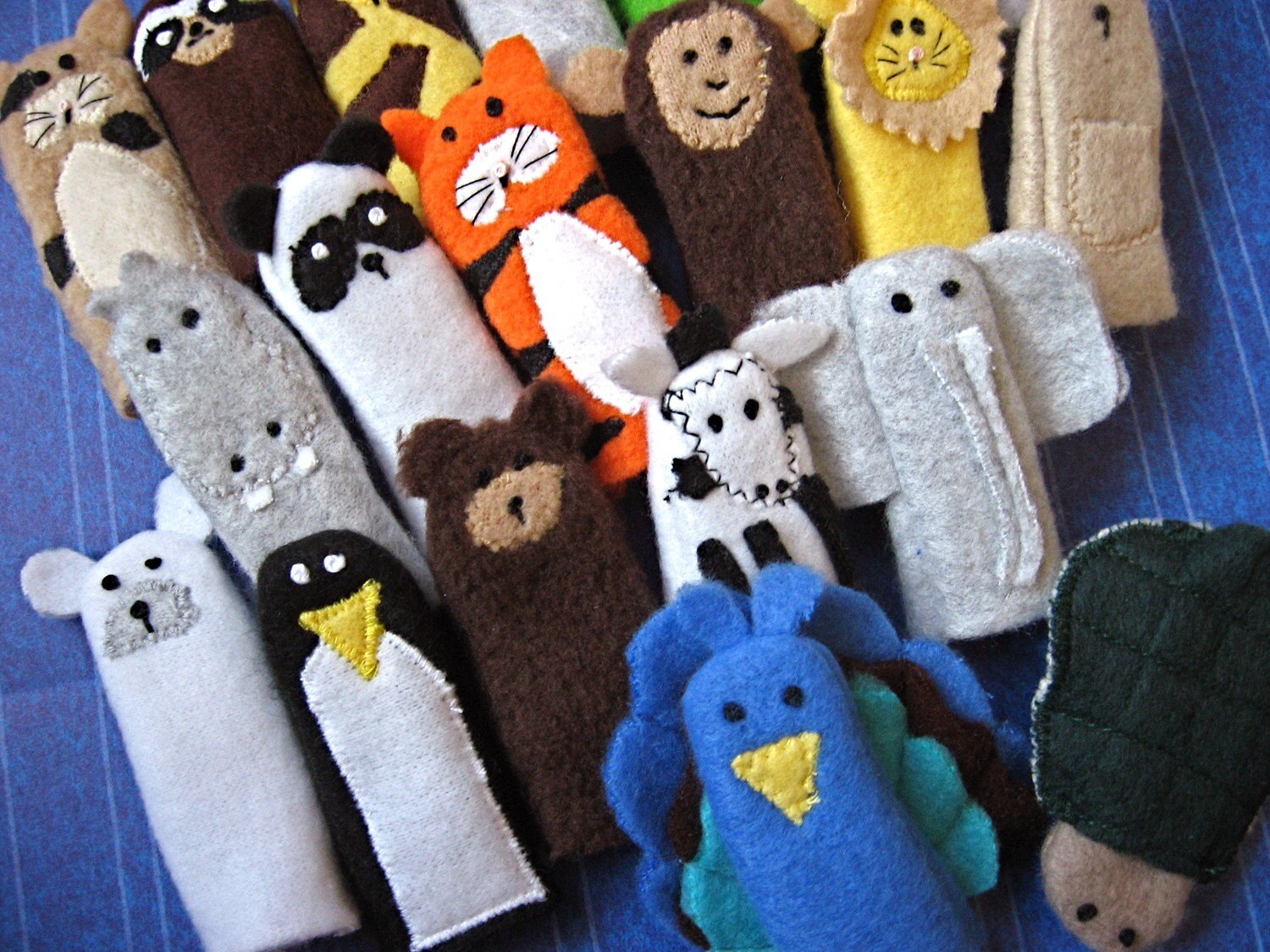 PATTERN PDF Zoo Pals Furry Fingers Finger Puppets | Etsy