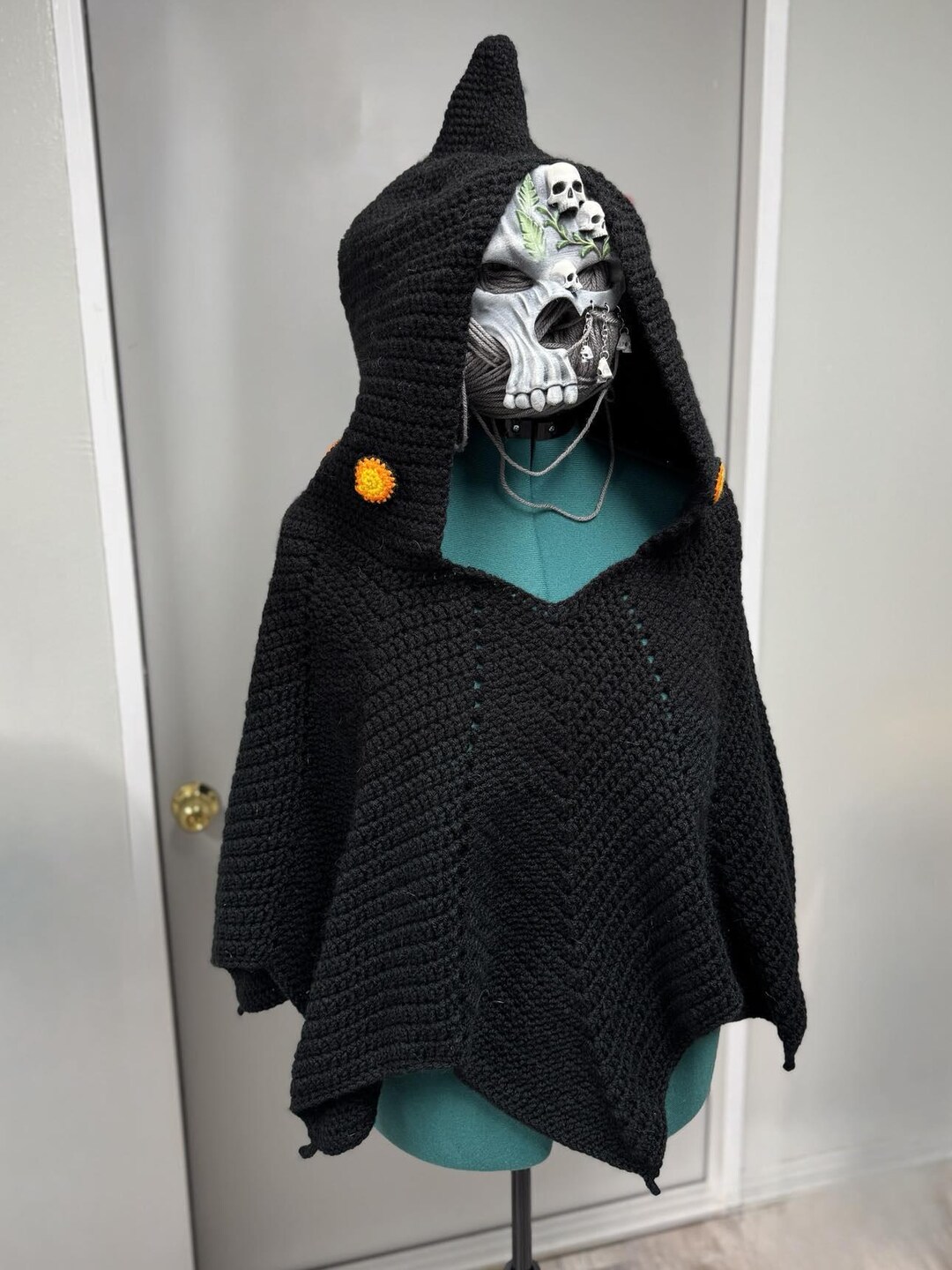 CROCHET PATTERN ONLY - Dark Mantle Capelet - Etsy