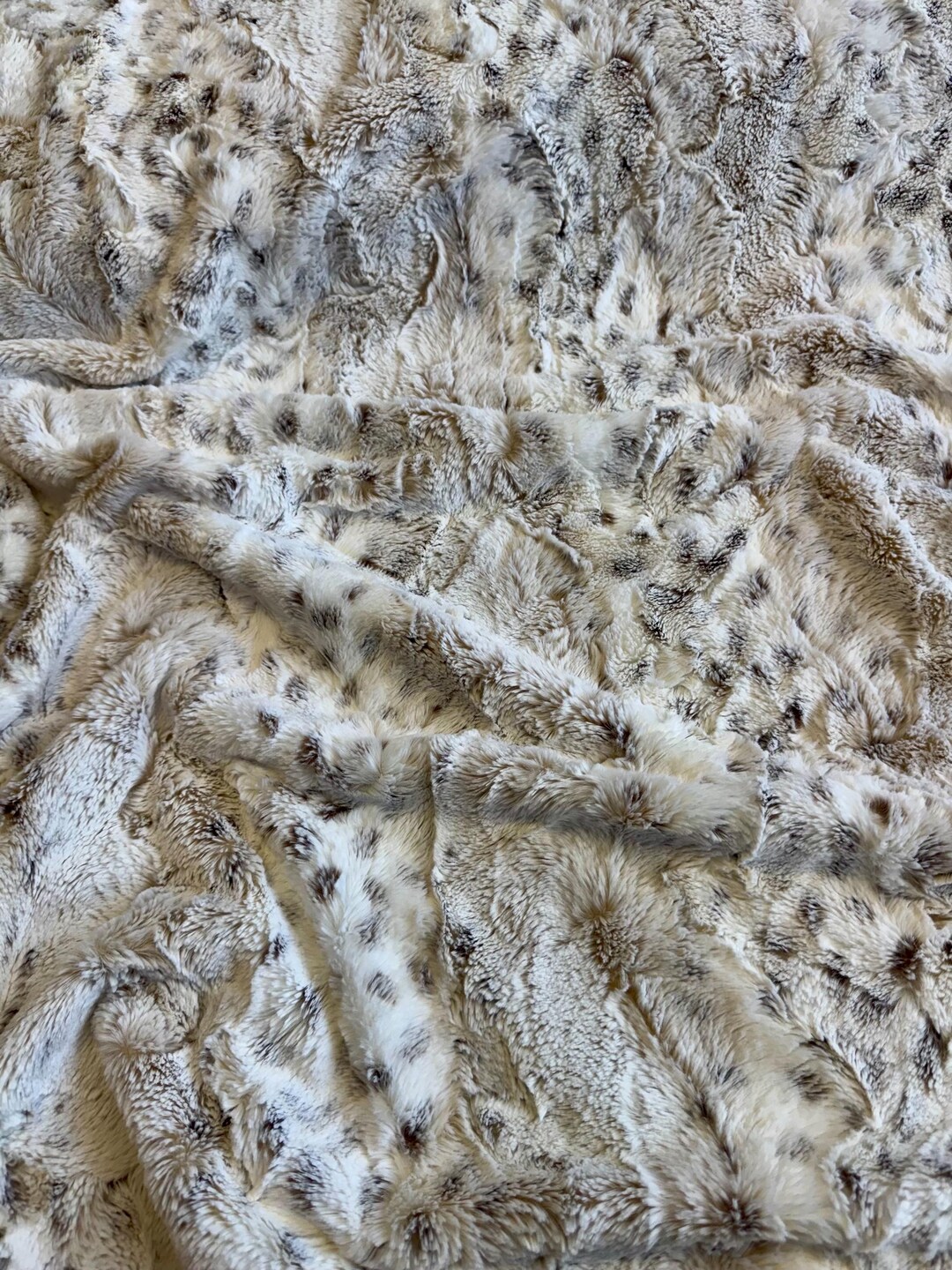 Shannon Fabrics-luxe Cuddle Frost Lynx- Natural. Minky Fabric, Textured ...