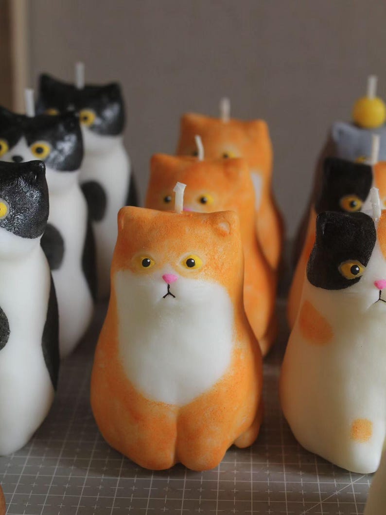 Handmade Cat-shaped Candle | Cat Portrait Candle | Unique Home Decor ...