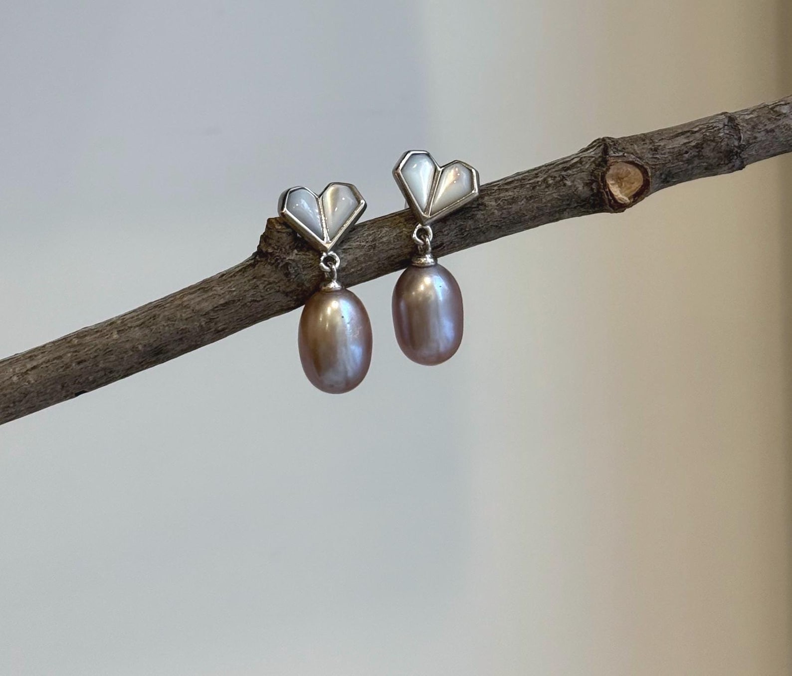 Elly’s Lavender Purple Pearls Heart Earrings: Extreme Luster Mirrored ...
