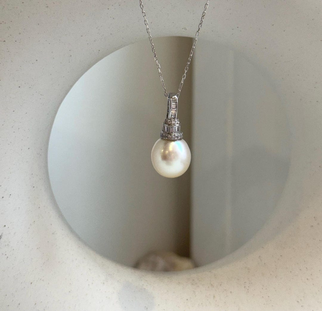 Elly’s Australian Ocean White Iridescent Pearl Cool Pendant: Extreme ...