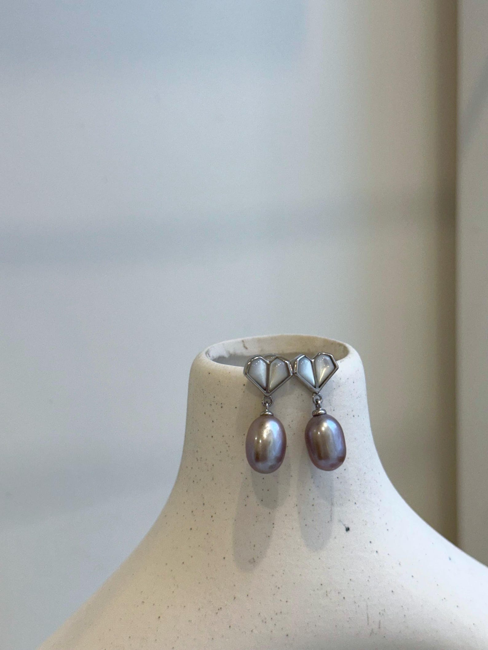 Elly’s Lavender Purple Pearls Heart Earrings: Extreme Luster Mirrored ...