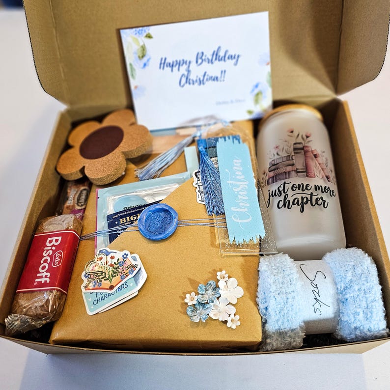 Blind Date With a Book Gift Box - Gifts for Readers, Surprise Book - Etsy