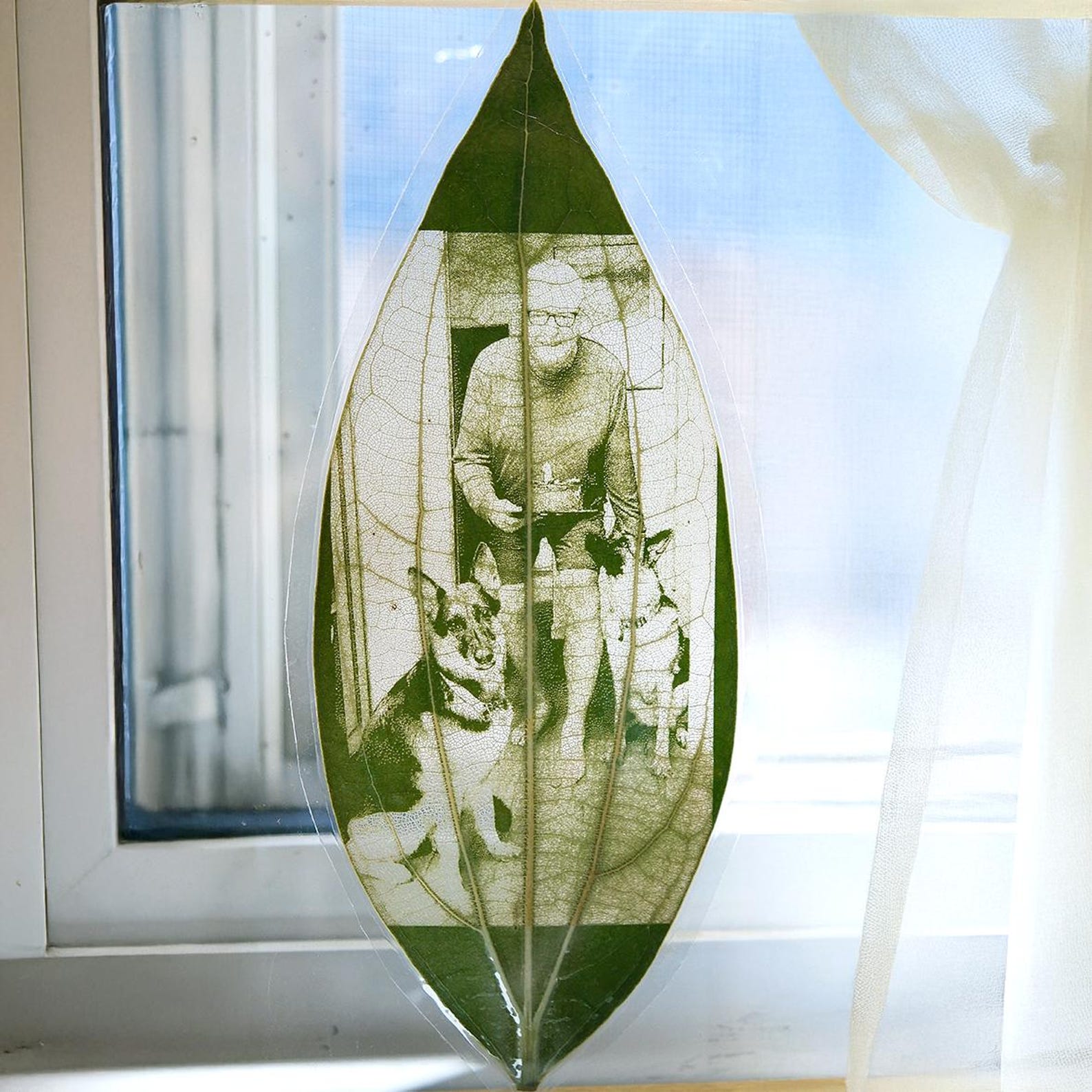 Personalized Photo Engraved Leaf - Custom Family Keepsake Memorial - Etsy