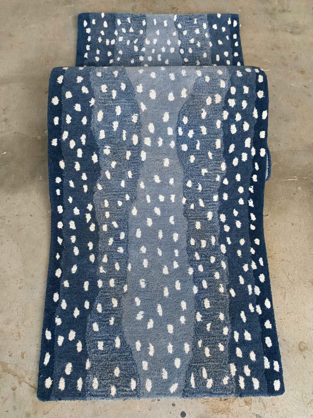 Handmade Blue Wool Area Rug, Antelope Design, Tufted Carpet - Etsy