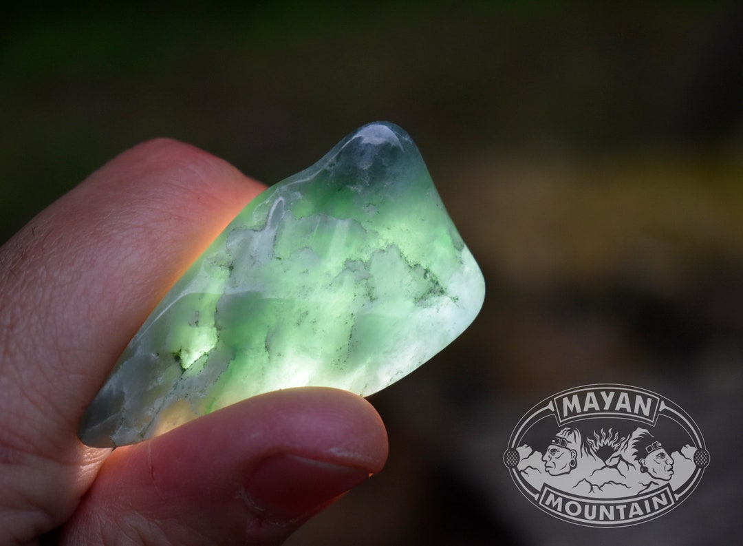 GUATEMALAN Jadeite JADE / Sea Foam Blue Green / Pocket Palm Stone ...