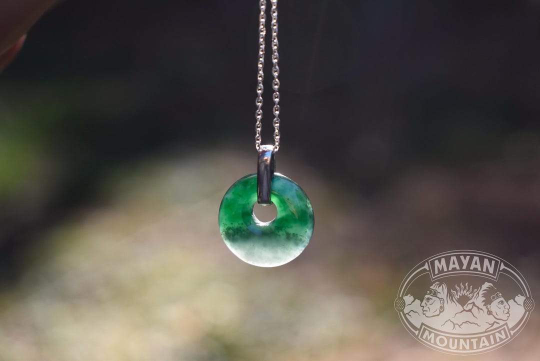 IMPERIAL GREEN DONUT // Guatemalan Guatemala Jadeite Jade // Mayan ...