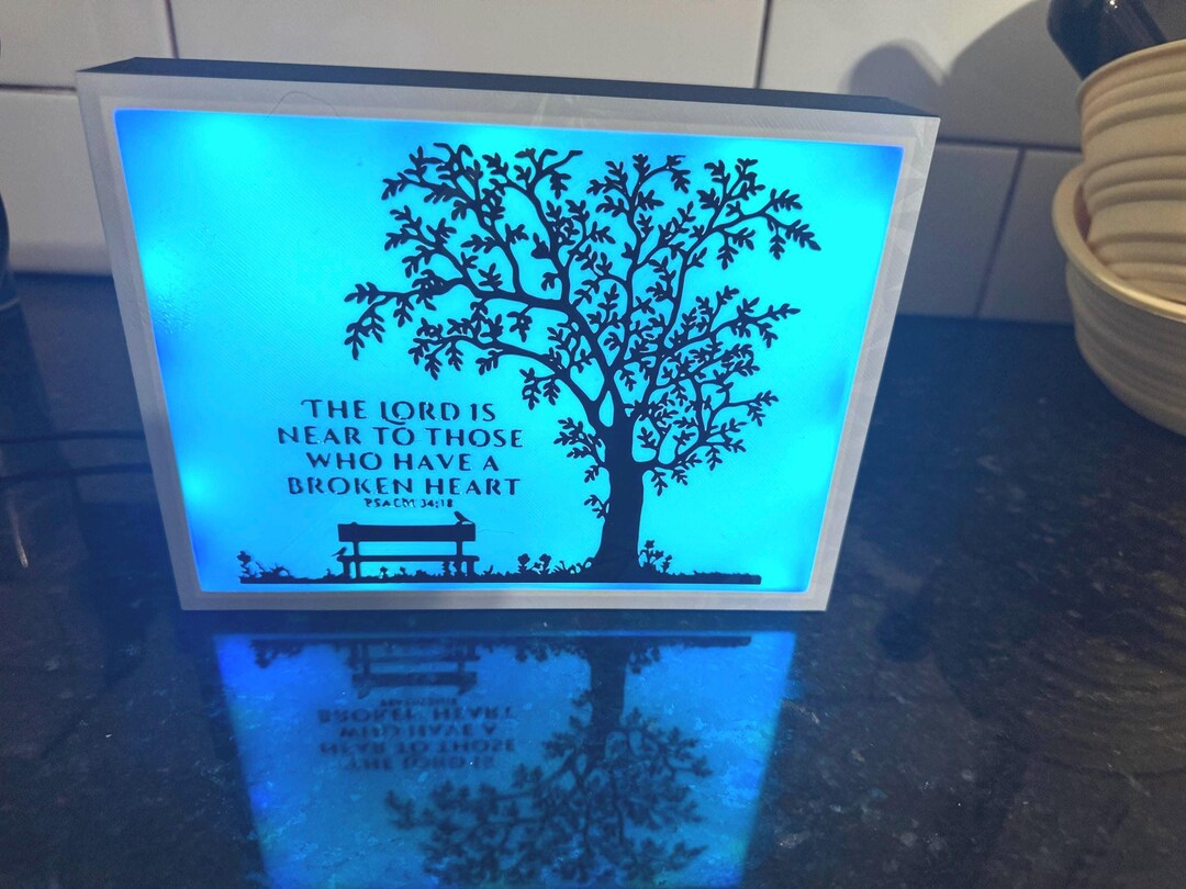 Inspirational 3d-printed LED Light Box Psalm 34:18 - Etsy