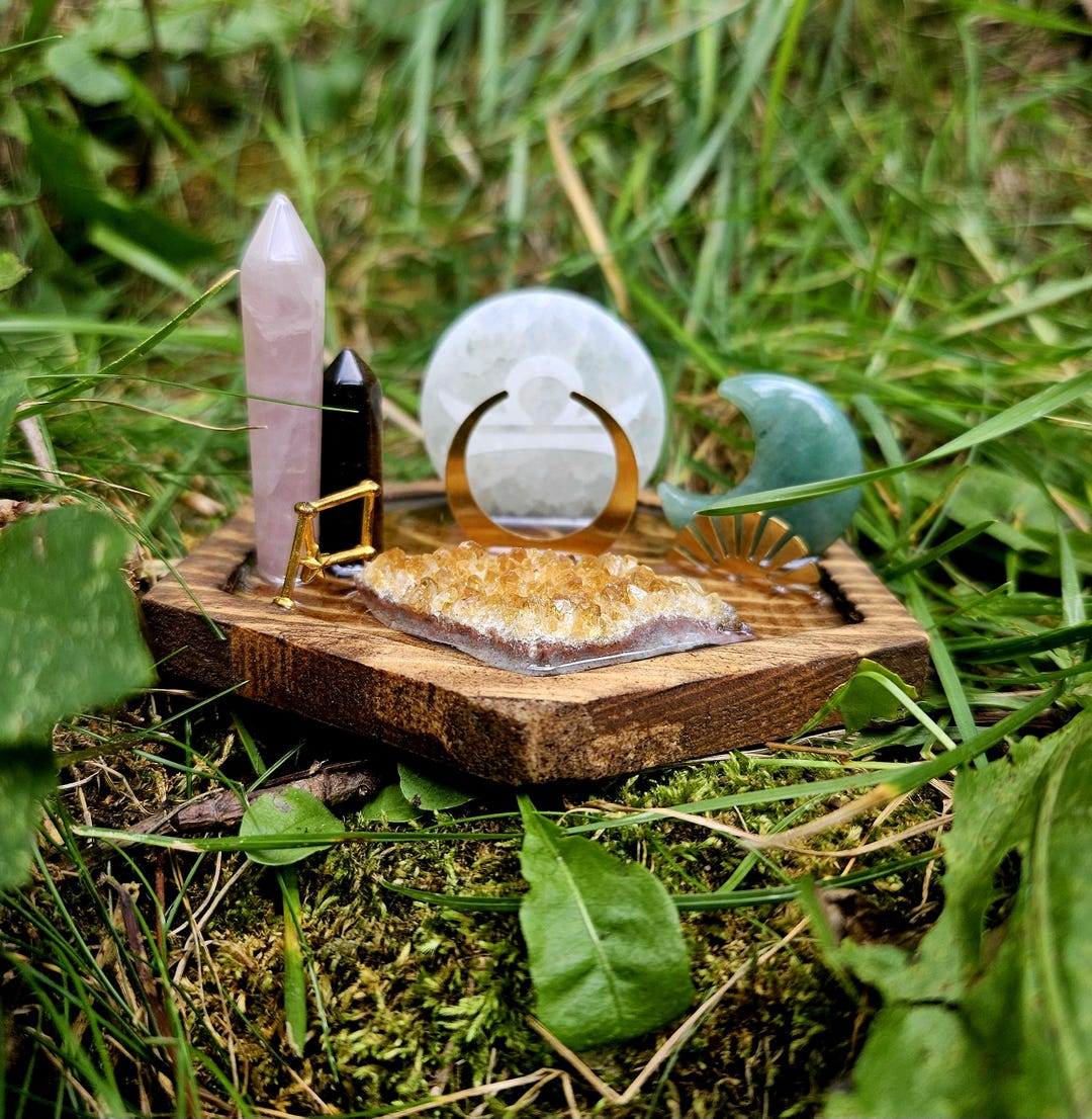 Libra Crystal Altar Display, Horoscope Astrology Zodiac Gift Decor - Etsy