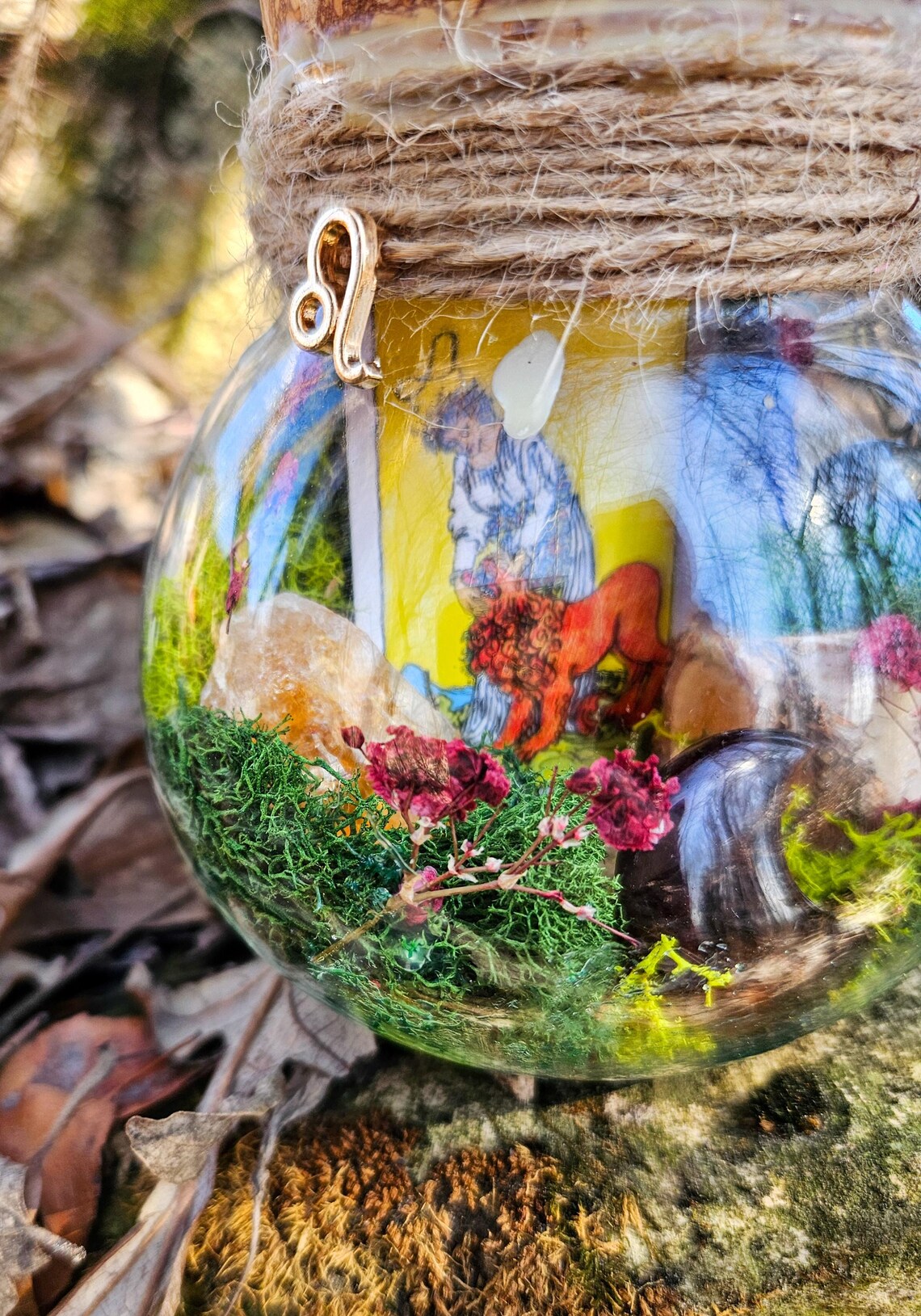 Leo Strength Tarot Card Terrarium: Moss, Crystals & Dried Flowers - Etsy