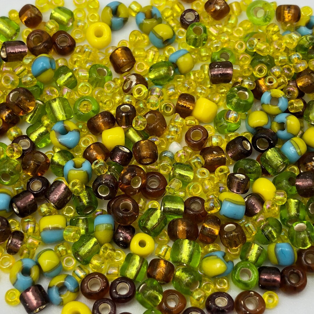 19g Mix of Yellow, Brown & Green Lined and Yellow and Blue Stripe Glass ...