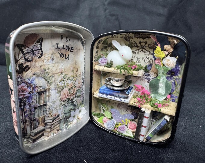 Miniature Library - Decorated Tin - Etsy