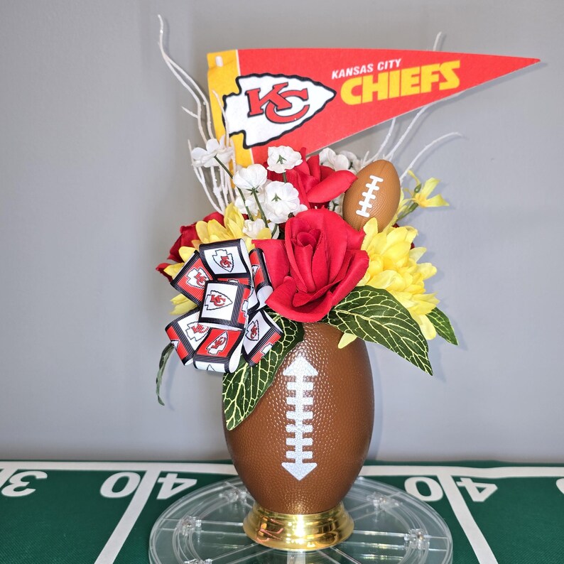 NFL Kansas City Chiefs Football Table Centerpiece Sports Party Flower ...