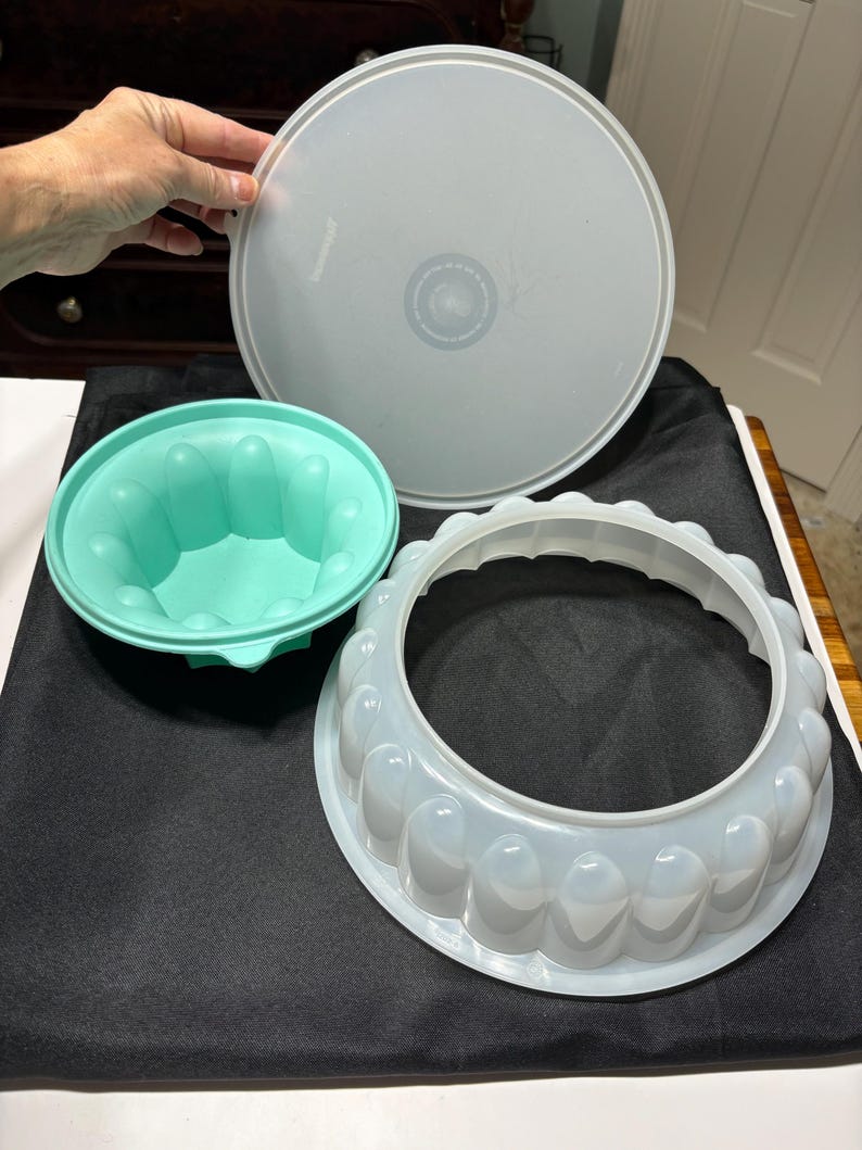 Vintage Tupperware Jel-ring Mold, 3-piece Set - Etsy