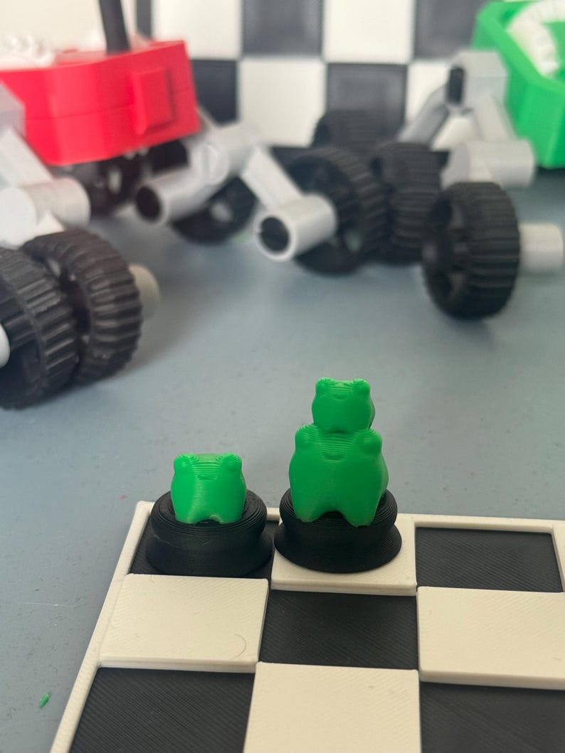 Frog Chess Set - Etsy UK