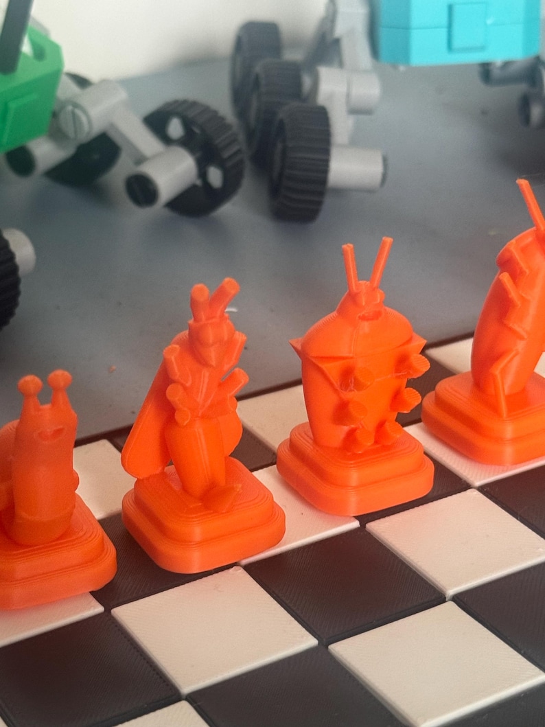 3D Printed Bug Chess Set – Insect Themed Strategy Game Board Pieces - Etsy