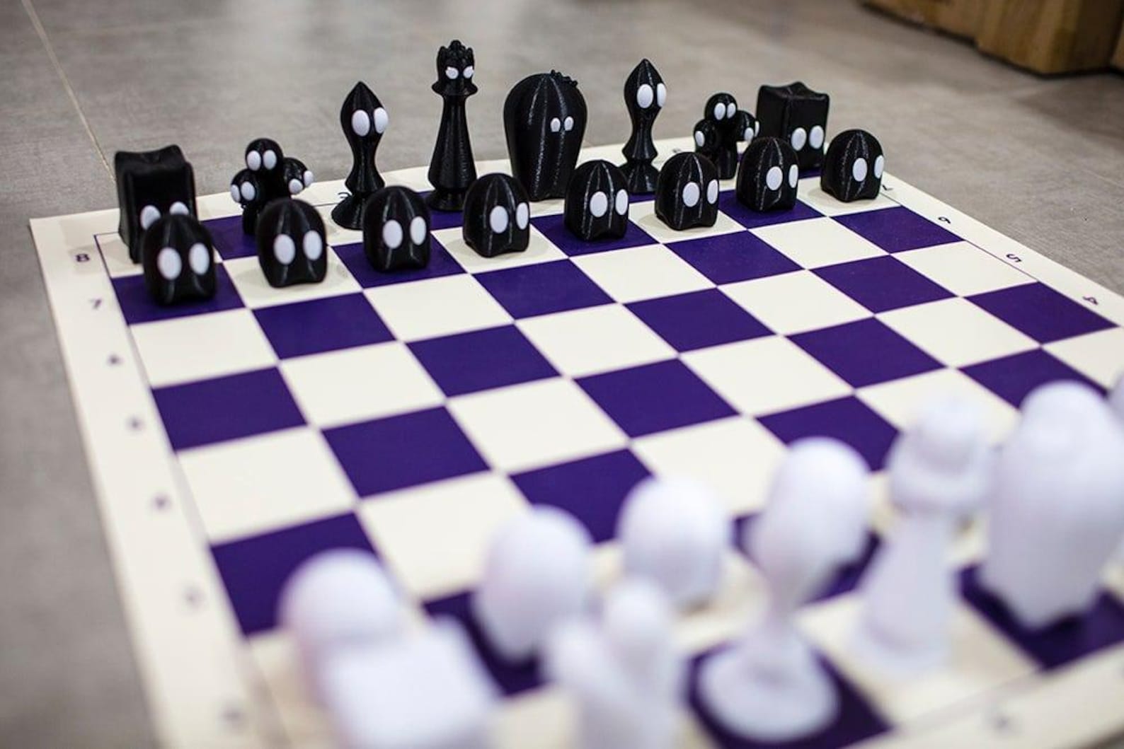 3D Printed Ghost Chess Set, Compact Travel Game - Etsy