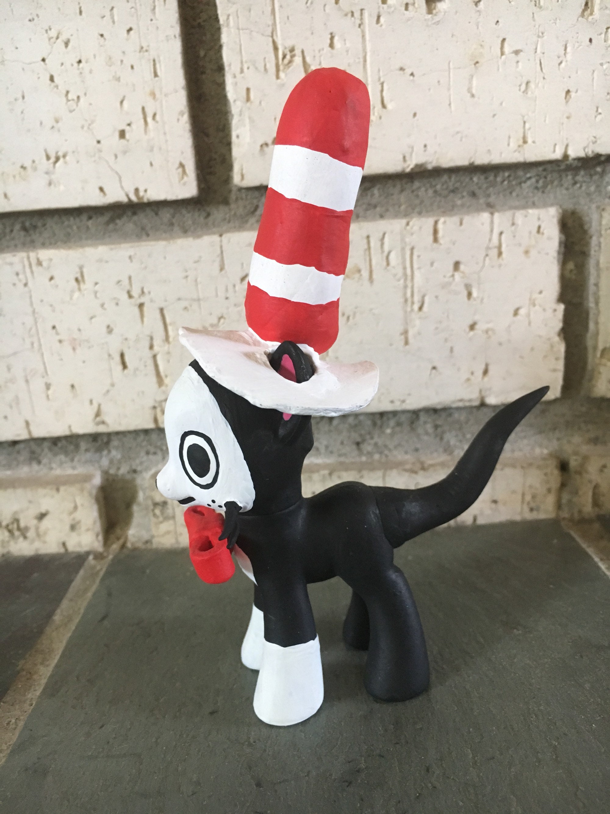Cat in the Hat | Little Collectable | Figurine | Gift | Pony | Classic ...