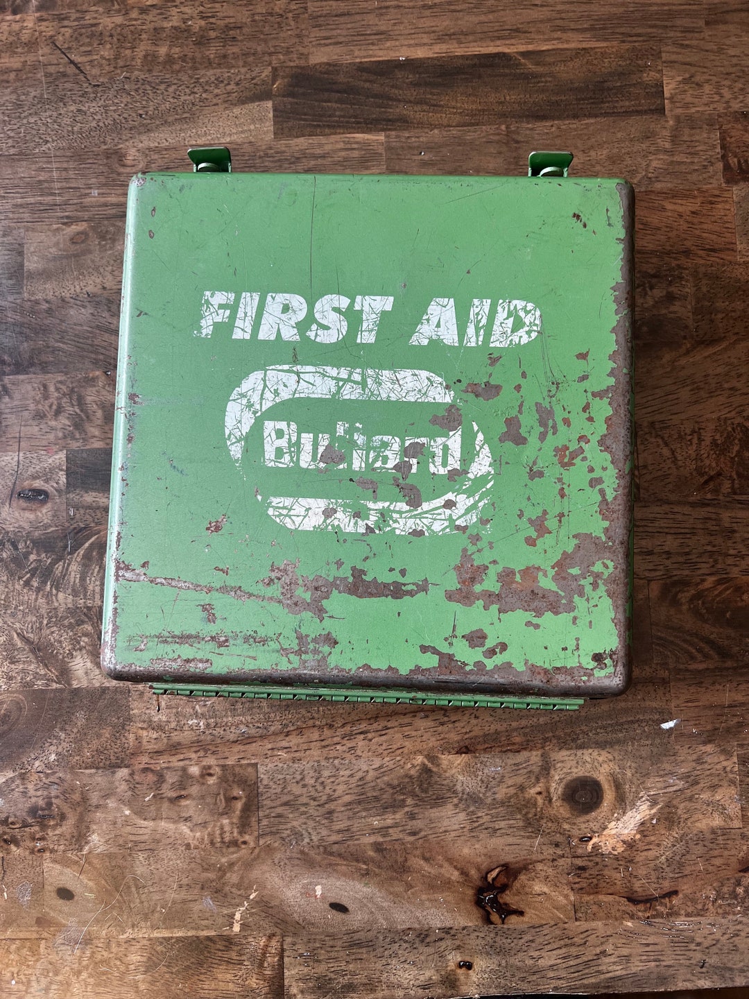 Vintage Metal First Aid Kit - Etsy