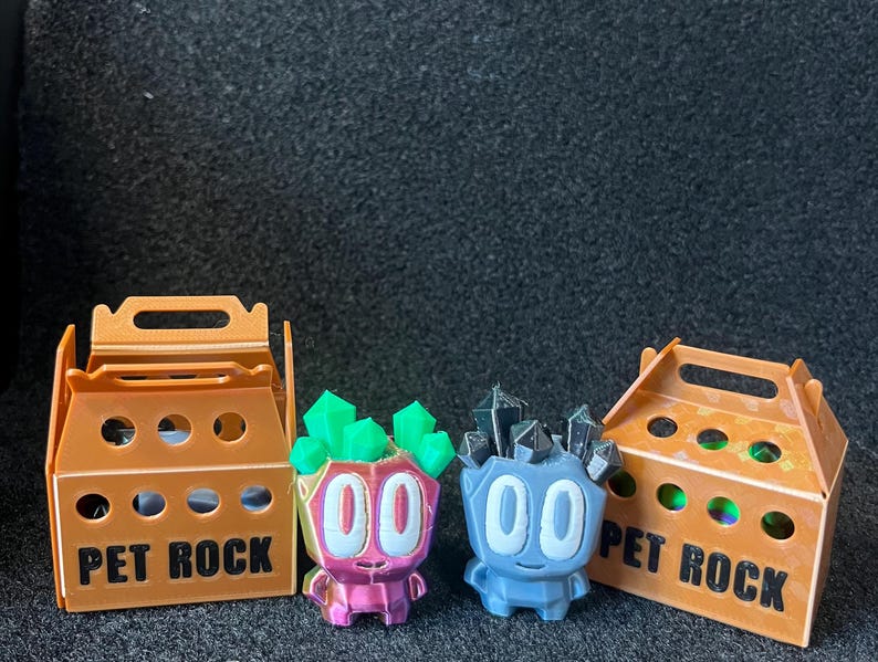 3D Printed Blob Lab Pet Rock With Funny Little Butt: Fun Quirky Desktop ...