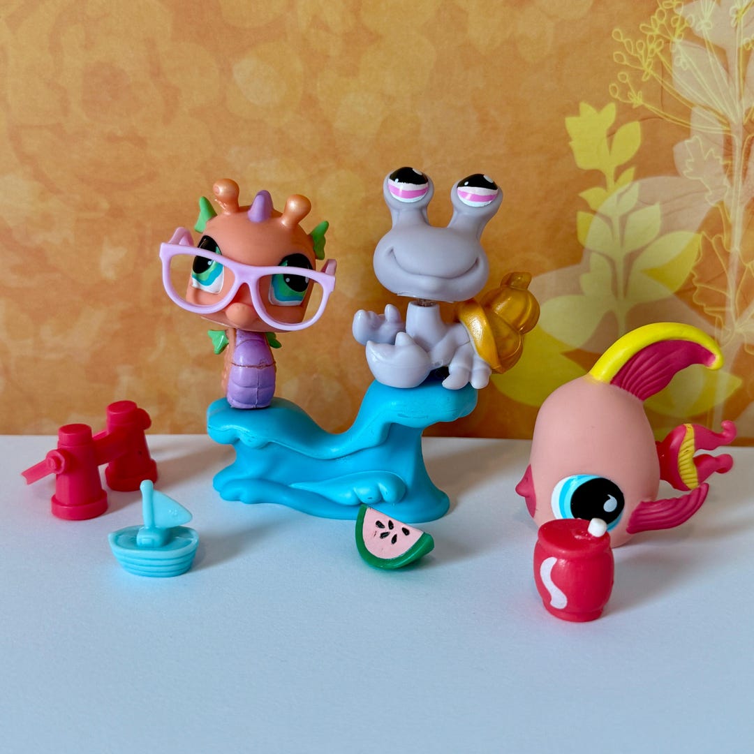 Littlest Pet Shop Ocean Beach Fish Set Summer Authentic Hasbro Wave ...