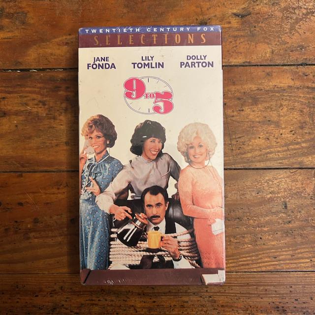 9 to 5 [1980] SEALED VHS Dolly Parton, Jane Fonda, Lily Tomlin, Workplace Comedy - Etsy