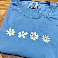 Pale Pink Daisy T-shirt, Comfort Colors, Adult, Embroidered, Flowers ...