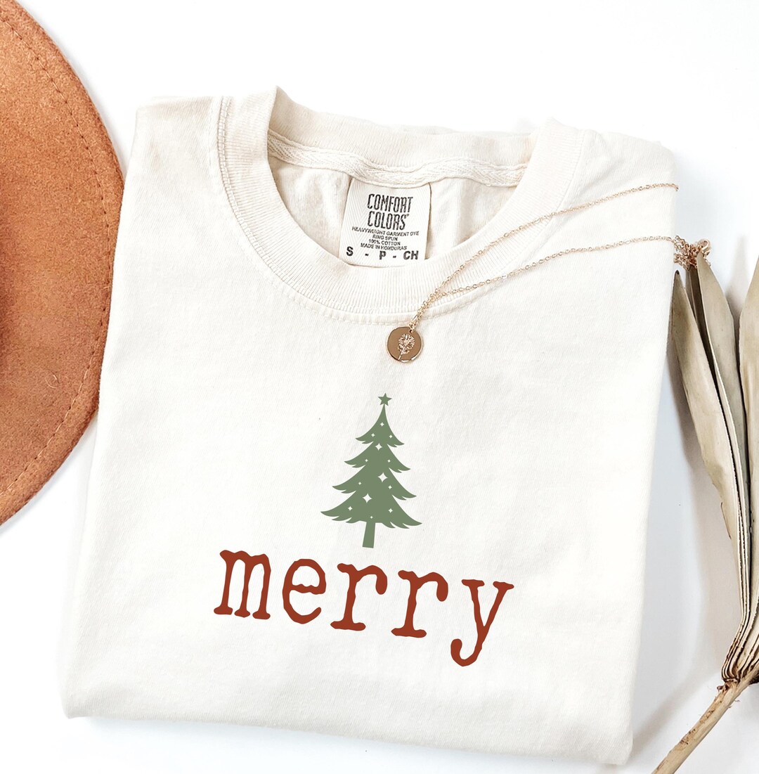 Comfort Colors Merry Shirt: Merry Christmas Retro Print Graphic Tee ...