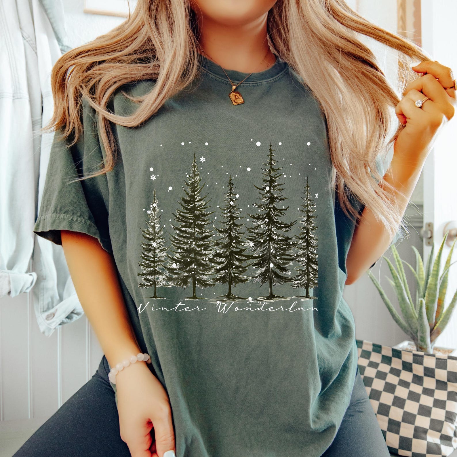 Comfort Colors Winter Wonderland Shirt, Trendy Holiday T-shirt, Retro ...