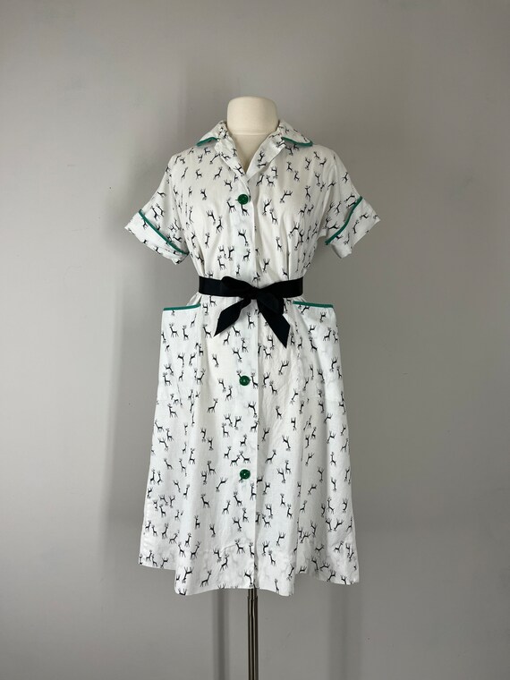 Mid Century Modern Stick Figure Reindeer Robe | 1960s… - Gem