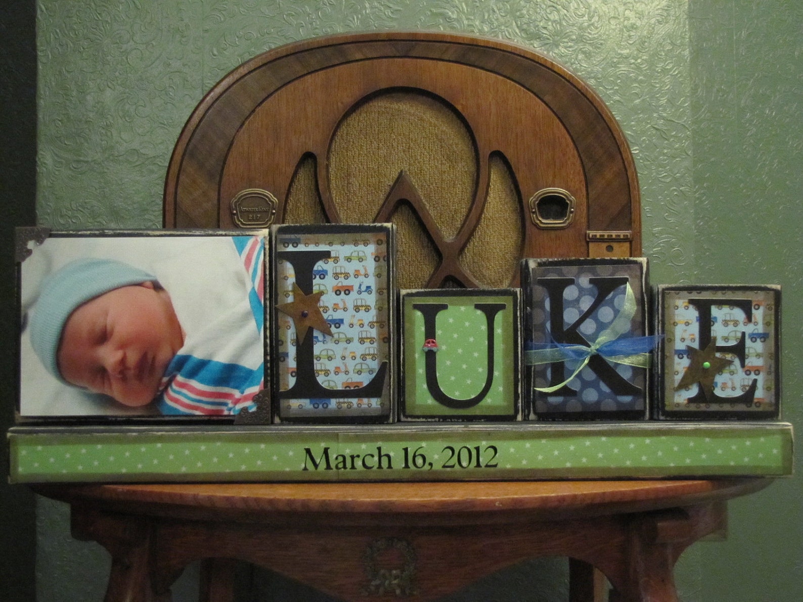 Boy's Personalized and Custom Name Sign With Picture Great for Baby ...