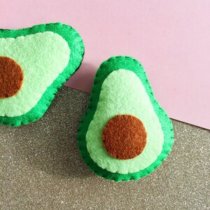 Avocado Felt Cat Toy, Handmade Cat Toy, Organic Catnip, Vegan Cat Toys ...