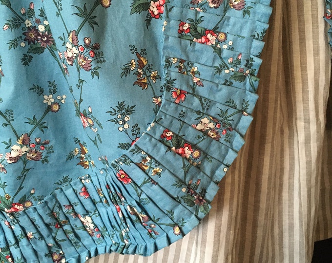 Fine Flowered Cloak for a Woman of Fashion, 18th Century - Etsy