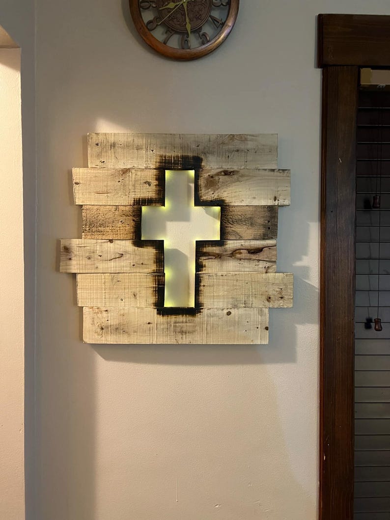 Rustic Wooden Cross Wall Decor- Lighted Pallet Wood Christian Wall Art ...