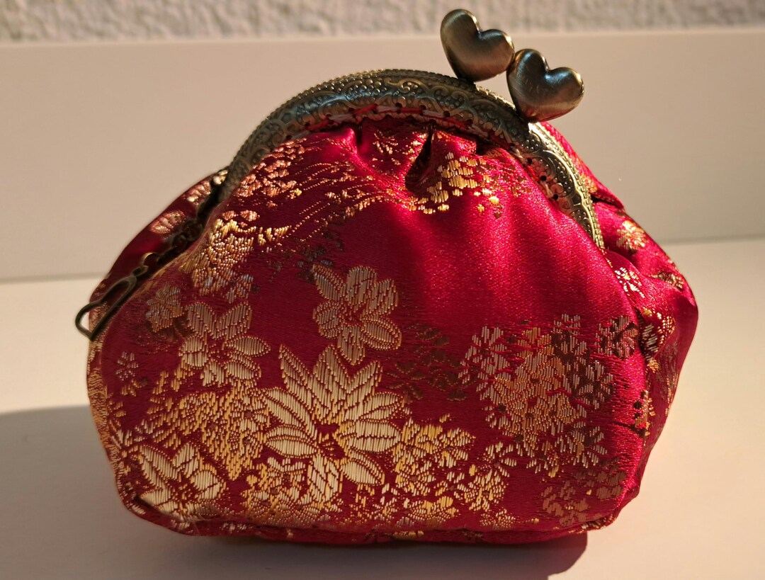 Red Japanese Fabric Purse. Handmade - Etsy