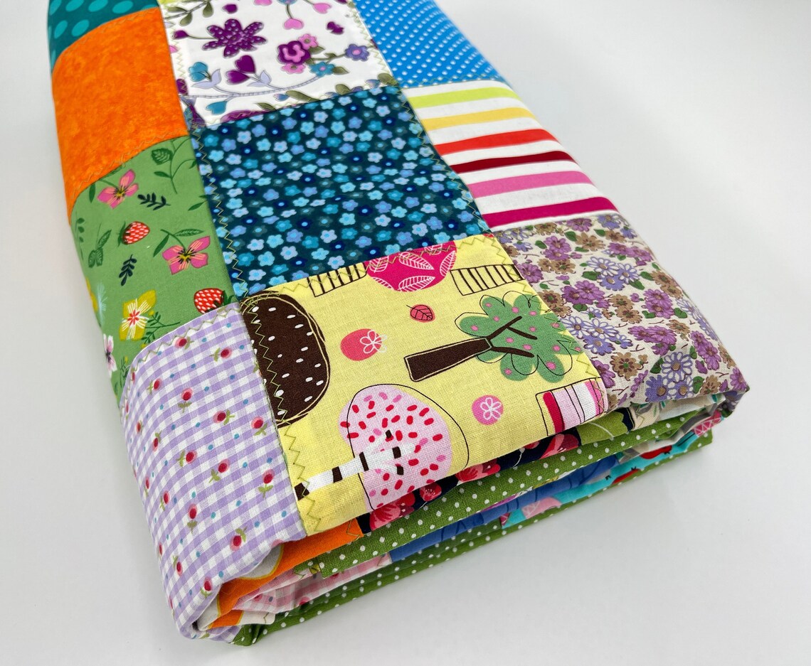 MADE TO ORDER Quilted Tablecloth Handmade Patchwork Quilt | Etsy