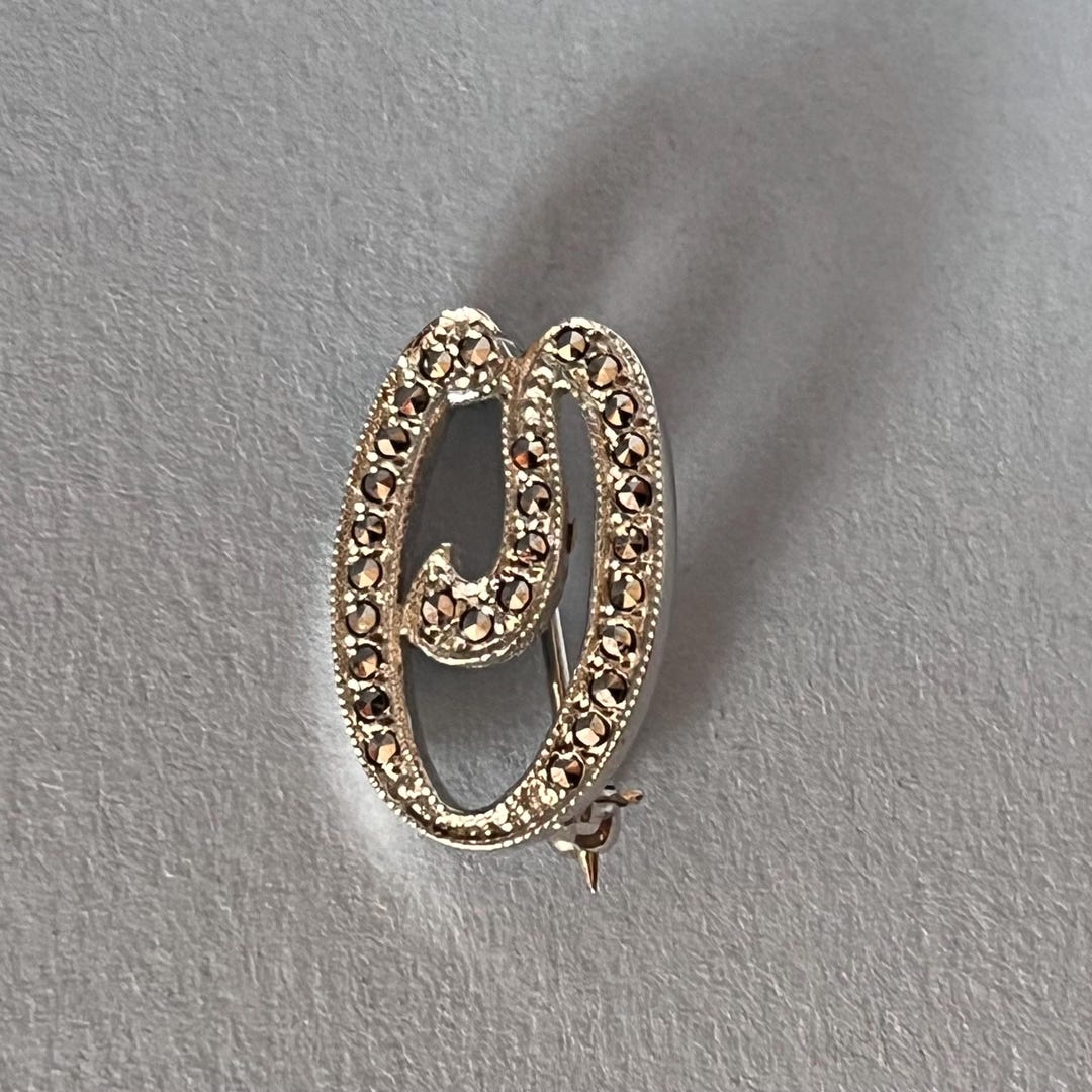 O Initial Vintage Monogram Pin - Etsy