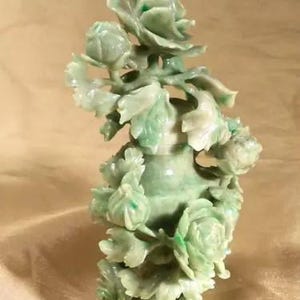 Vintage Jadeite A, Green Jade Floral Vase Figurine. 5.25 Inches Height ...