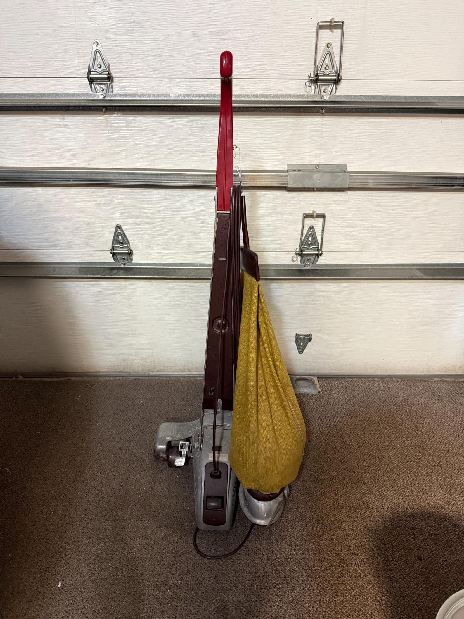 KIRBY CLASSIC 1960 / 70s VINTAGE Vacuum Cleaner With Original Boxed ...